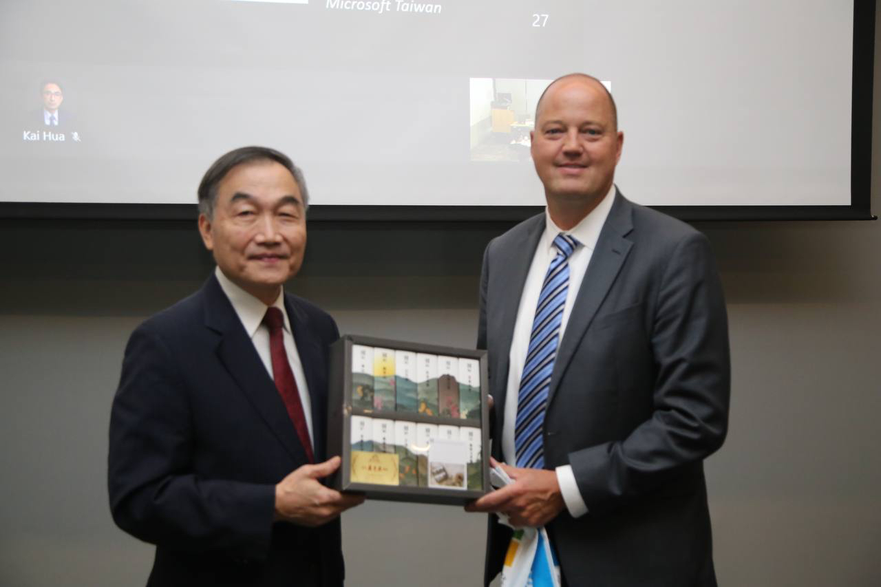 臺中市政府全球資訊網-市政新聞-AI浪潮席捲全球 黃副市長率團訪美國微軟總部深化台中數位轉型